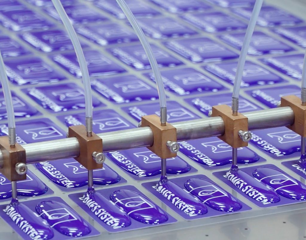 All You Need to Know about Doming | Multi-dimensional emblems